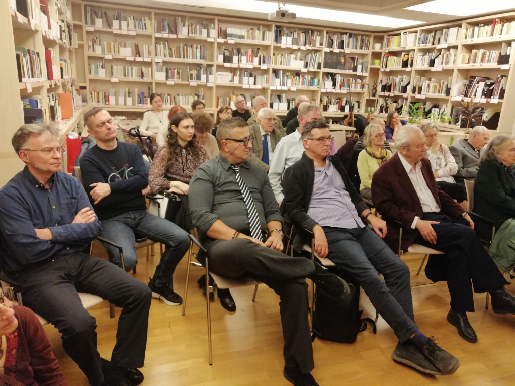 A kortárs magyar széppróza útjai – Hitelfolyóirat